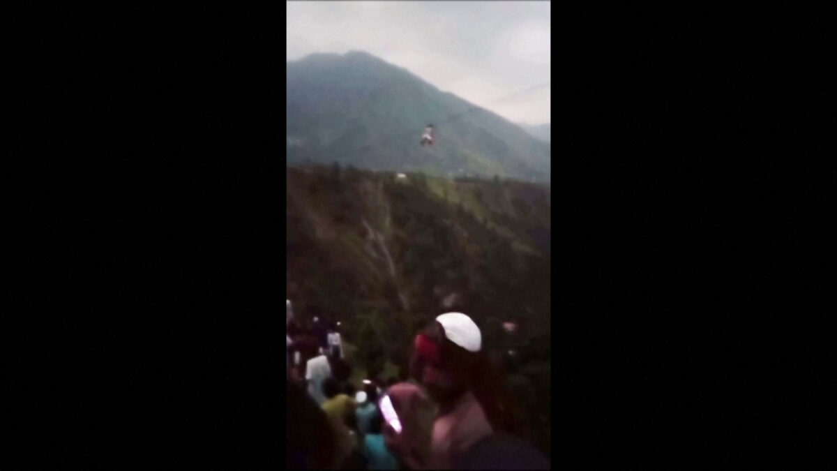 Five children rescued from hanging Pakistan cable car, military says ...