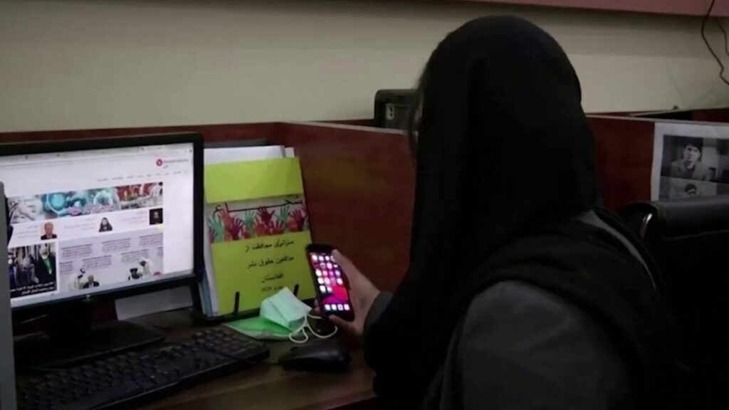 UN report: Female journalists marginalized under Taliban rule | Amu TV