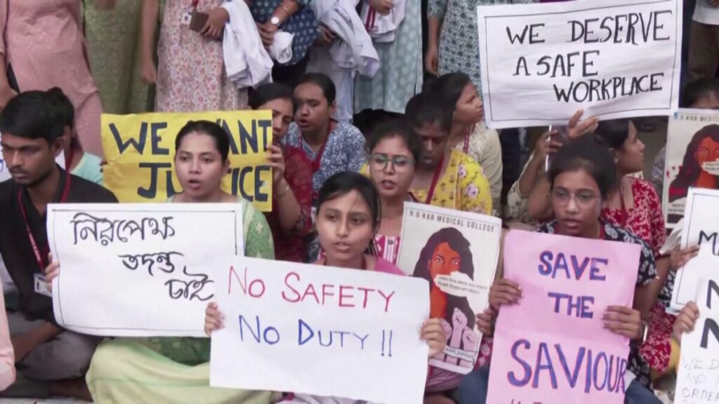 India's doctors demand justice after trainee doctor's rape, murder | Amu TV