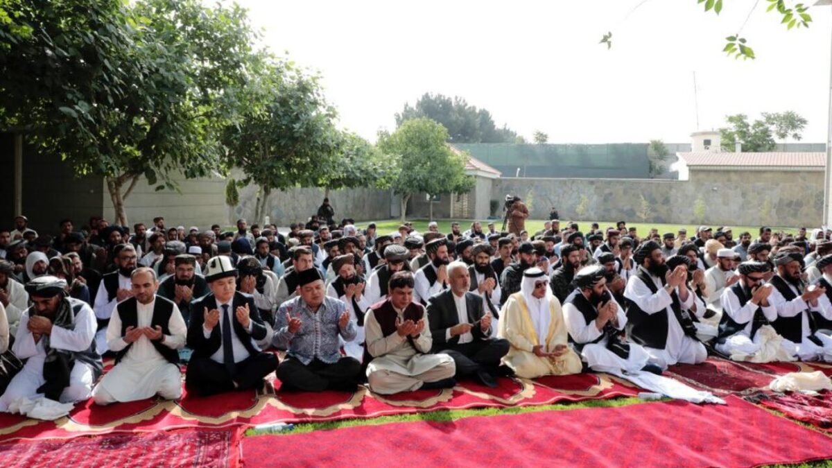 Taliban hold split Eid prayer gatherings in Kabul | Amu TV