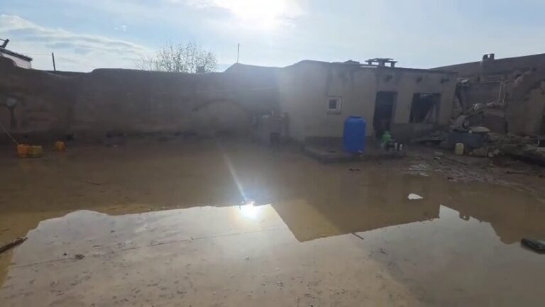 Six killed as house roofs collapse in Nangarhar | Amu TV