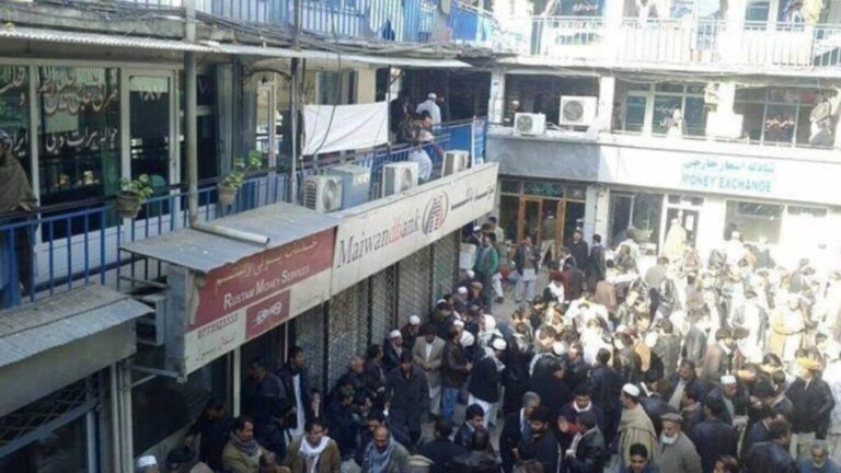 Four Killed in gunfight near Kabul forex market | Amu TV